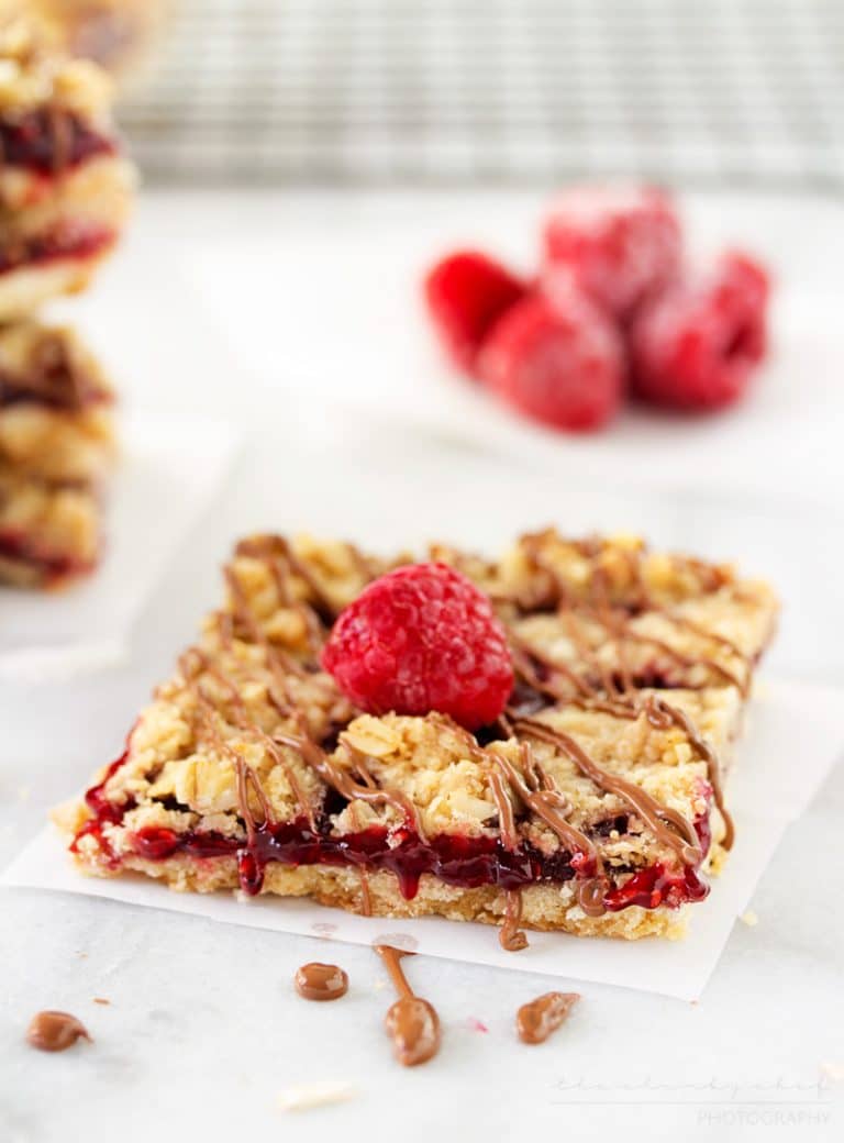 Skinny Raspberry Shortbread Bars - The Chunky Chef