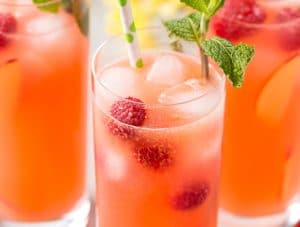 Homemade Raspberry Peach Lemonade - The Chunky Chef