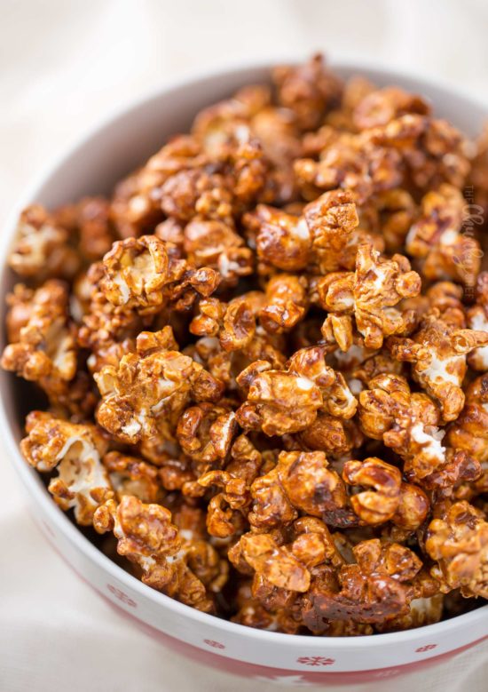 Easy Homemade Gingerbread Caramel Popcorn - The Chunky Chef