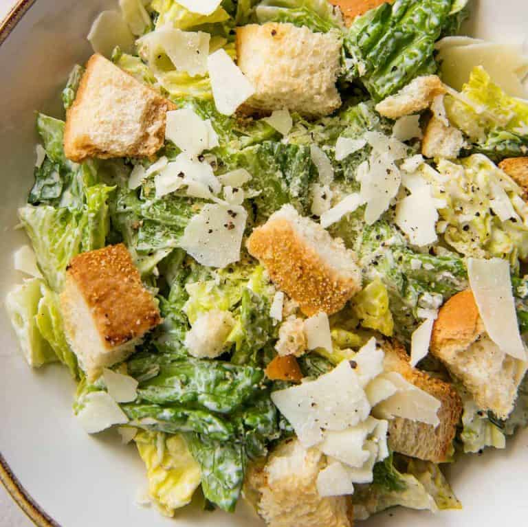 Peach Burrata Salad - The Chunky Chef