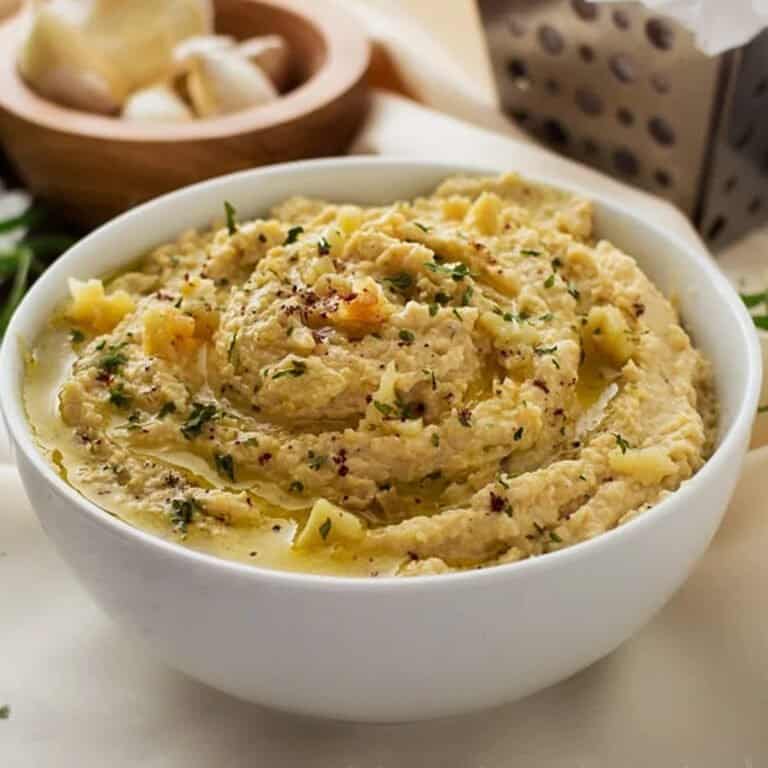 Classic Homemade Hummus - The Chunky Chef