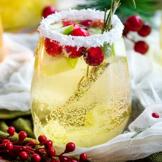 Winter Cranberry Orange Whiskey Cocktail - The Chunky Chef