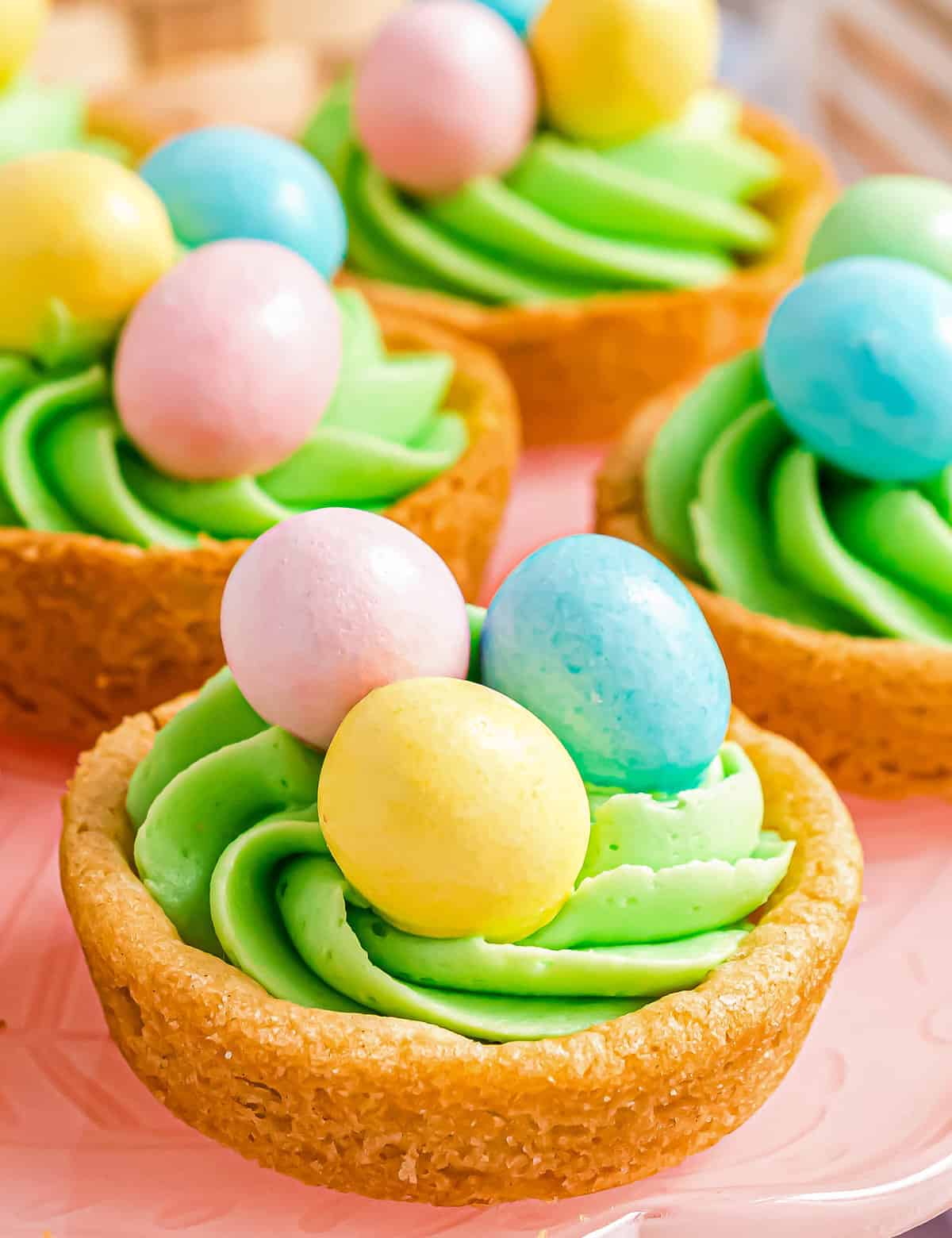 Easter Basket Sugar Cookie Cups - The Chunky Chef