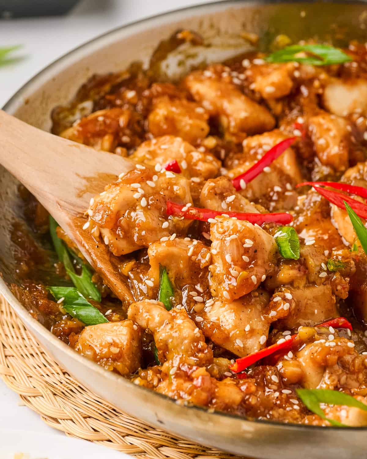 Garlic Black Pepper Chicken Stir Fry - The Chunky Chef