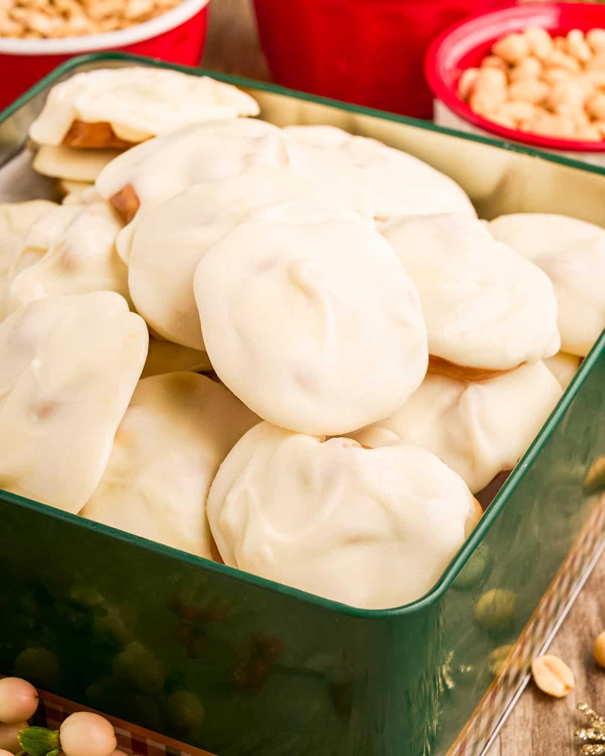 Polar Bear Paws Candy Recipe - The Chunky Chef